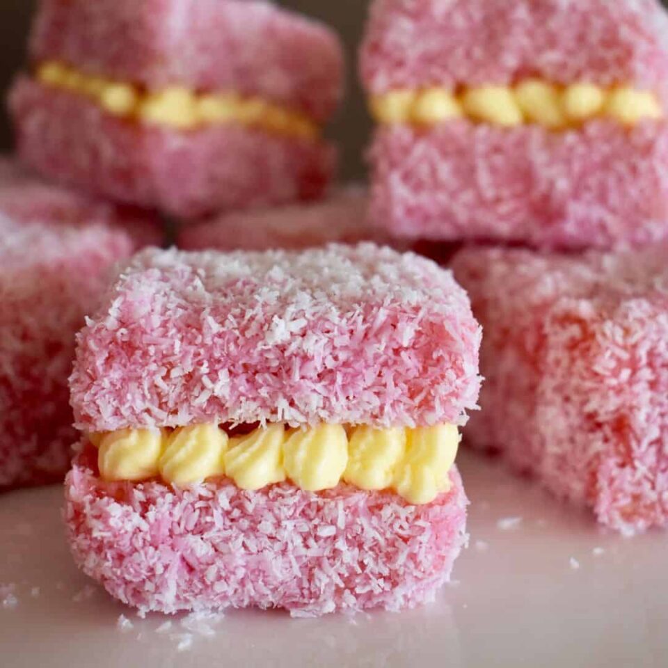 Jelly Lamingtons | A pretty twist on an Aussie favourite