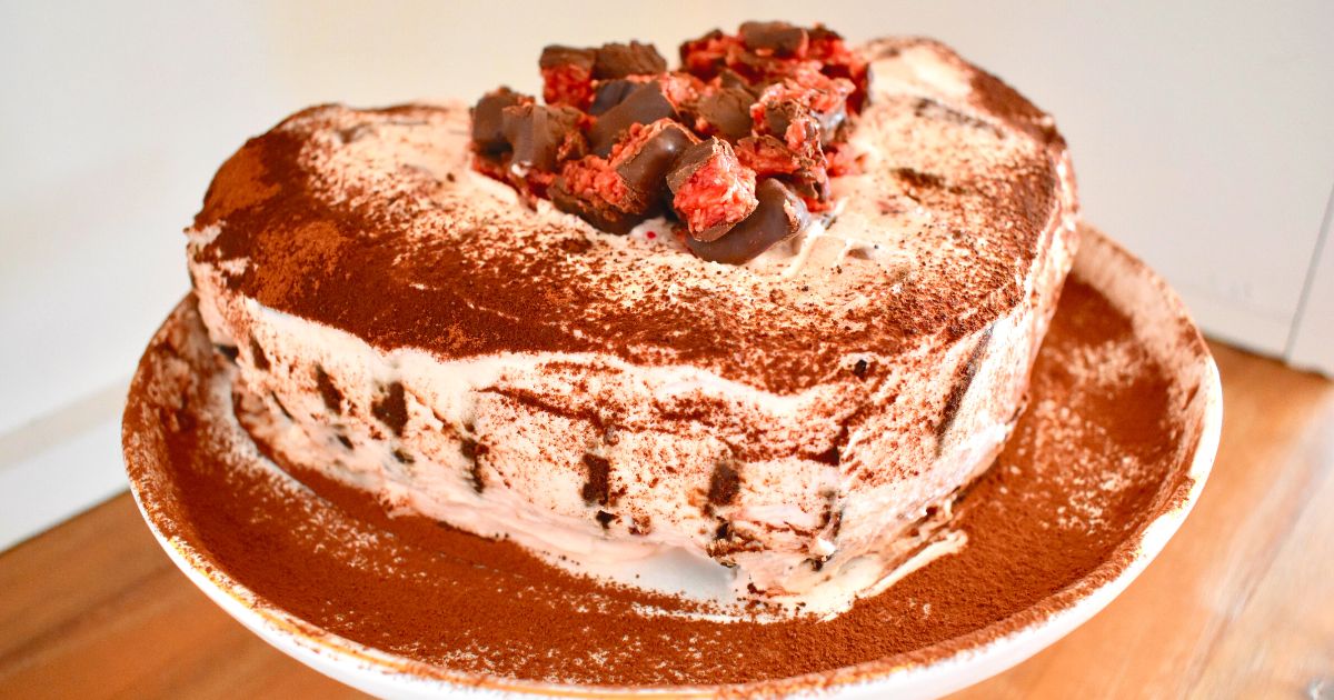 Cherry Ripe Love Cake | No Bake | Cooking with Nana Ling