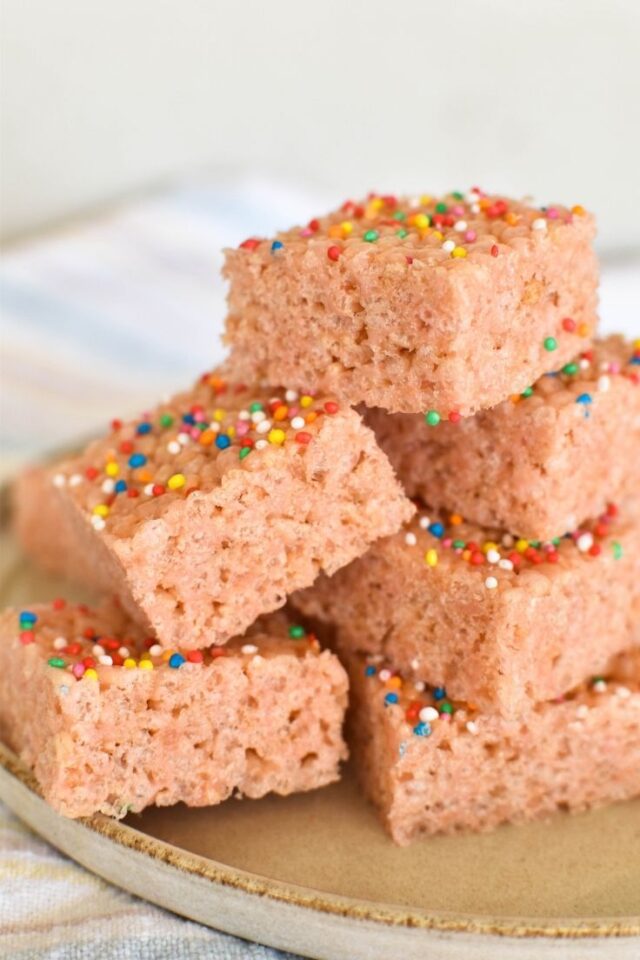 Rice Bubble Slice Recipe | Cooking with Nana Ling