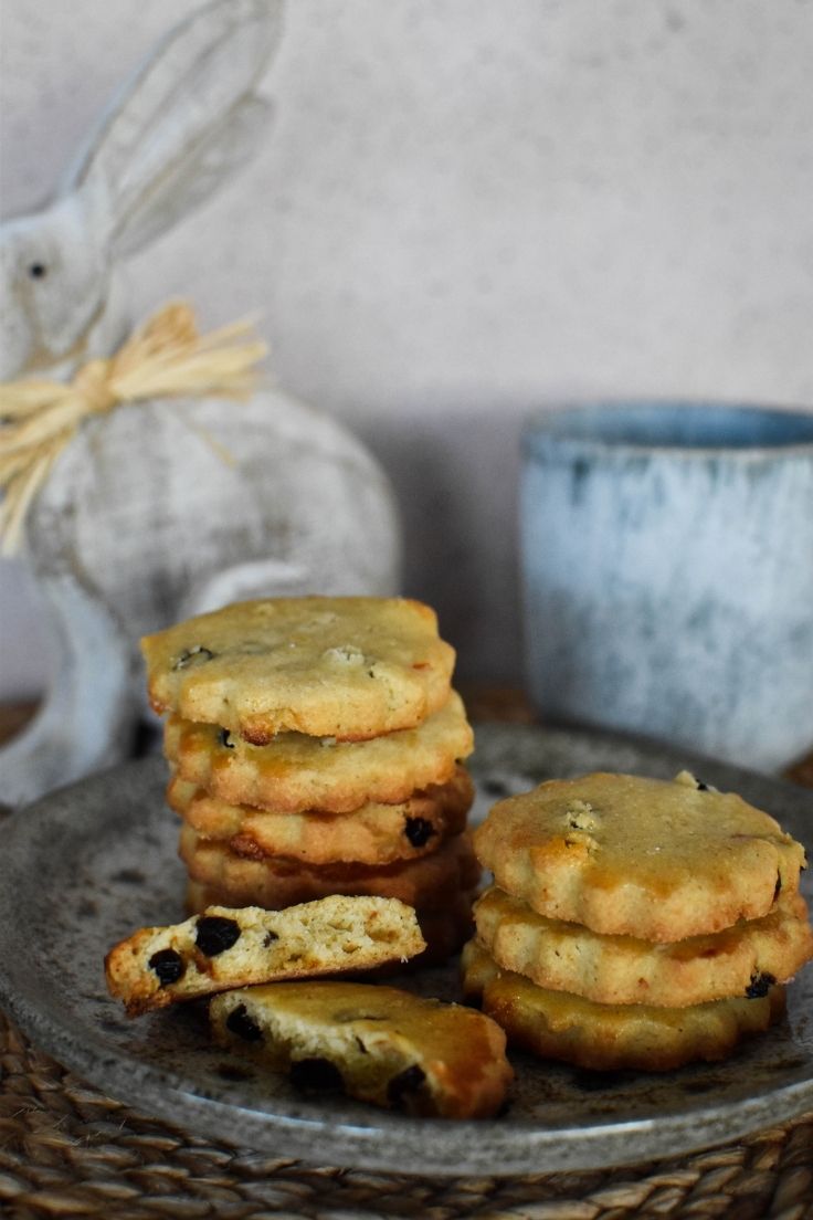 Spiced Easter Biscuits Recipe | Cooking with Nana Ling