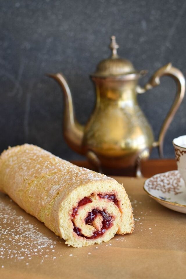 Swiss Roll - Cooking with Nana Ling