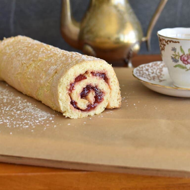 Swiss Roll - Cooking with Nana Ling