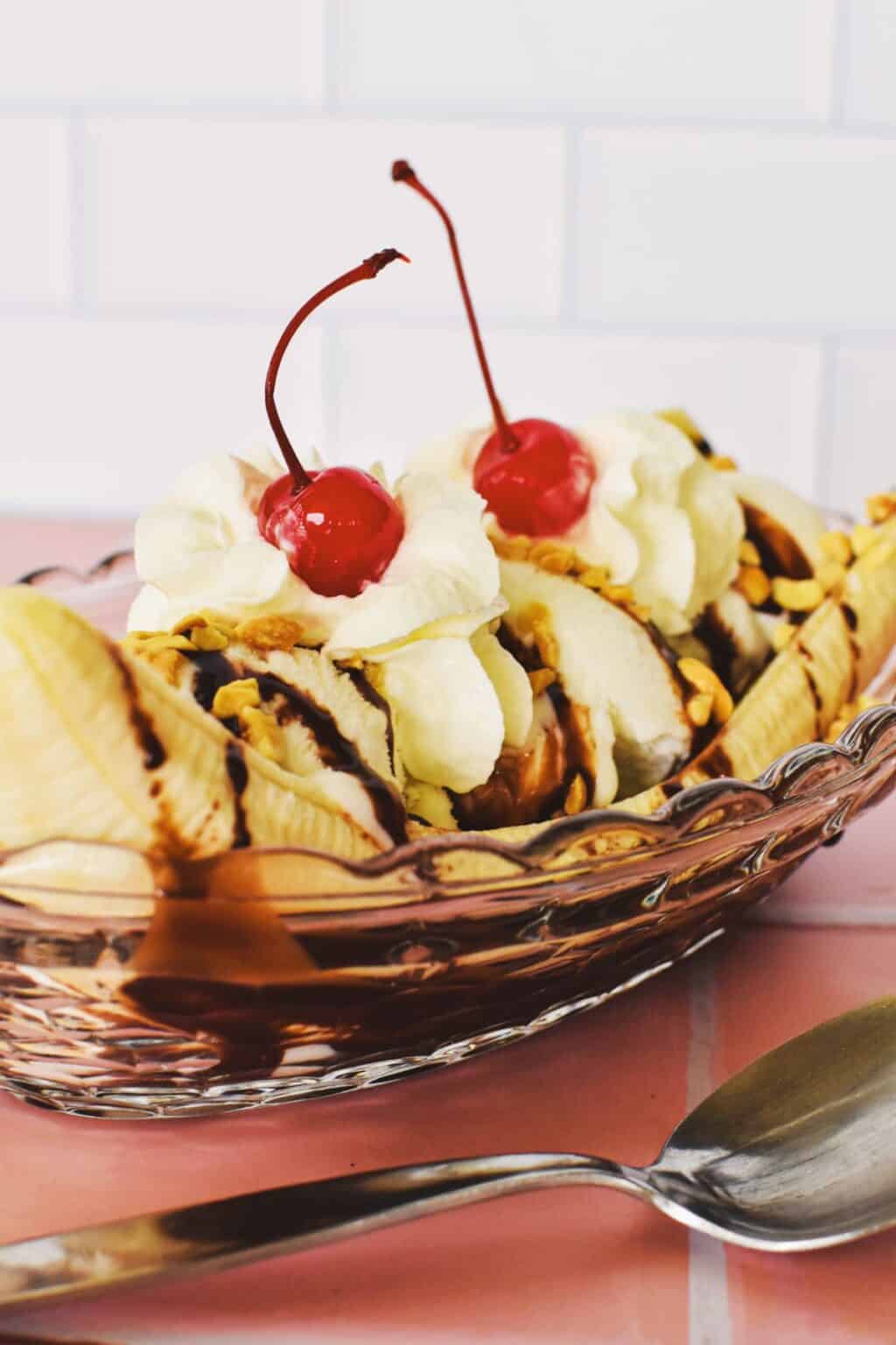 How to make a classic Banana Split