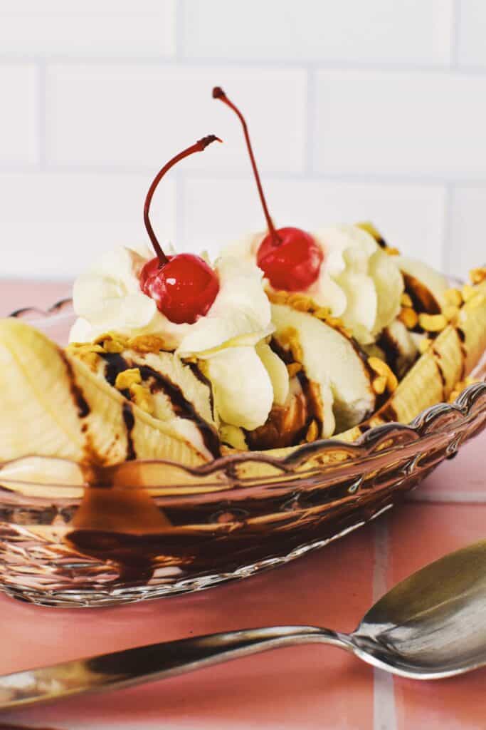 How to make a classic Banana Split