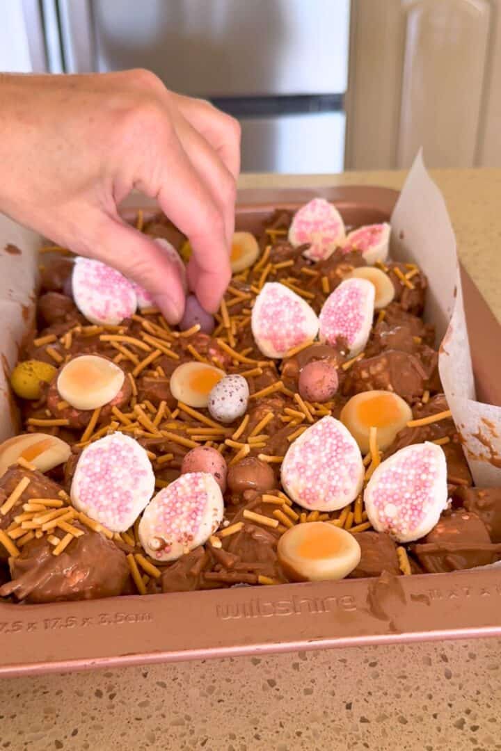 Easter Rocky Road - Cooking with Nana Ling